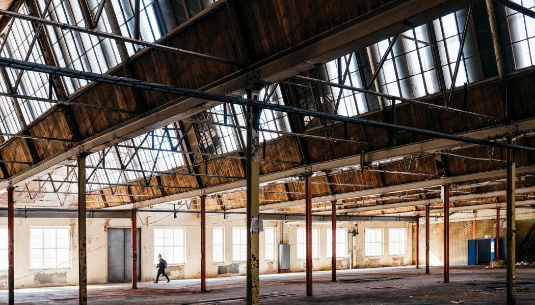 Tågtur genom SKF:s gamla kullagerfabrik i Gamlestaden ...